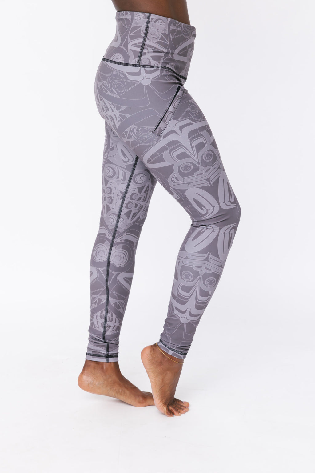 Eagle Frog Midnight Plum Luxe Pocket Leggings – Nominou